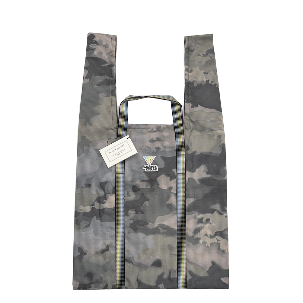 新着 メゾンキツネ MAISON KITSUNE ショッピング トートバッグ メンズ レディース リップストップ 迷彩 カモフラージュ カーキ ...