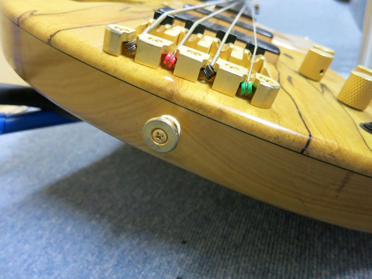 ベース バッカス Bacchus / 02 STRONG 2002年 Limited Model フレットレス(エレキベース本体)｜売買されたオークション情報、yahooの商品情報をアーカイブ ...