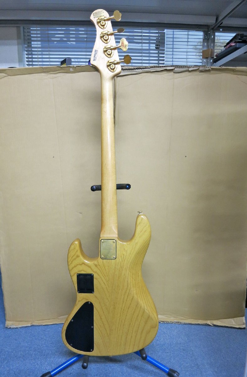 ベース バッカス Bacchus / 02 STRONG 2002年 Limited Model フレットレス(エレキベース本体)｜売買されたオークション情報、yahooの商品情報をアーカイブ ...