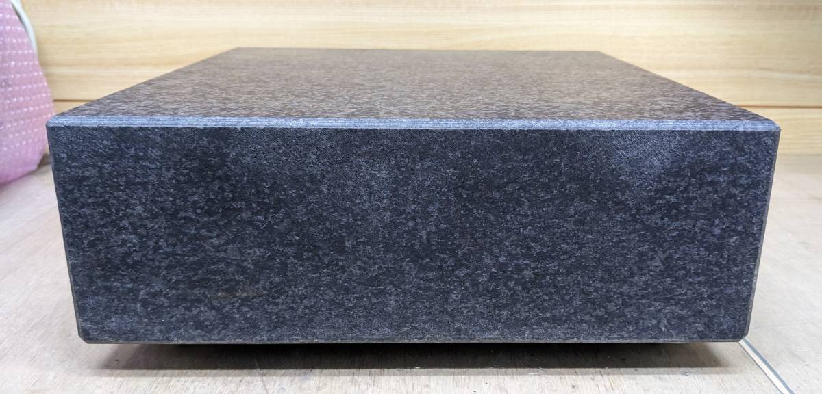 ミツトヨ Mitutoyo 517-301 GRAPLATE グラプレート 精密石定盤 300×300x100mm(作業台)｜売買された ...