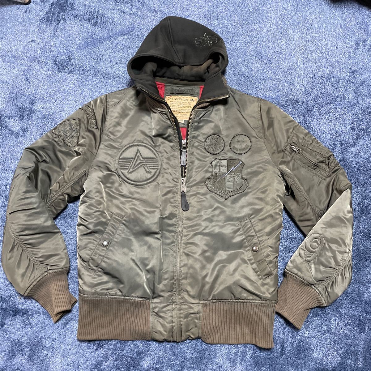 ALPHA INDUSTRIES アルファインダストリーズ MA-1 フライトジャケット メンズサイズM フード付き ミリタリー TA0114-076(Mサイズ)｜売買されたオークション情報 ...