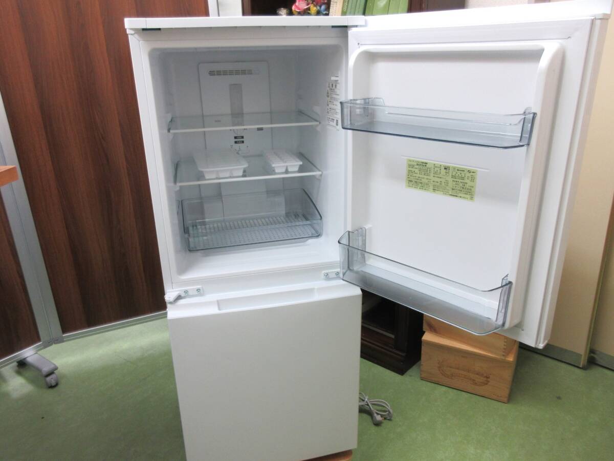 通電確認済み 2023年製 sharp ノンフロン冷凍冷蔵庫 SJ-D15J-W 説明書付属 495×598×1203㎜ 全内容積152L シャープ 家庭用(100リットル～)｜売買された ...
