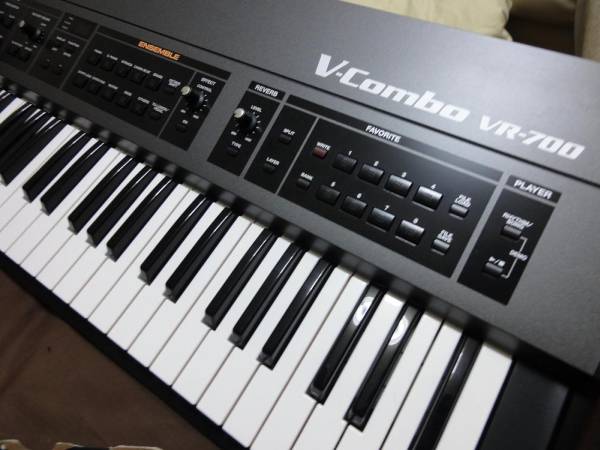 Roland V-combo VR-700(ローランド)｜売買されたオークション情報、yahooの商品情報をアーカイブ公開 - オークファン ...