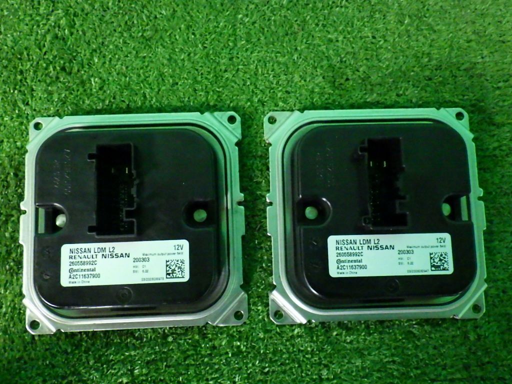NV350キャラバン VR2E26 2021年 左右 LEDコンピューター ヘッドライト コントロールユニット 260558992C ...