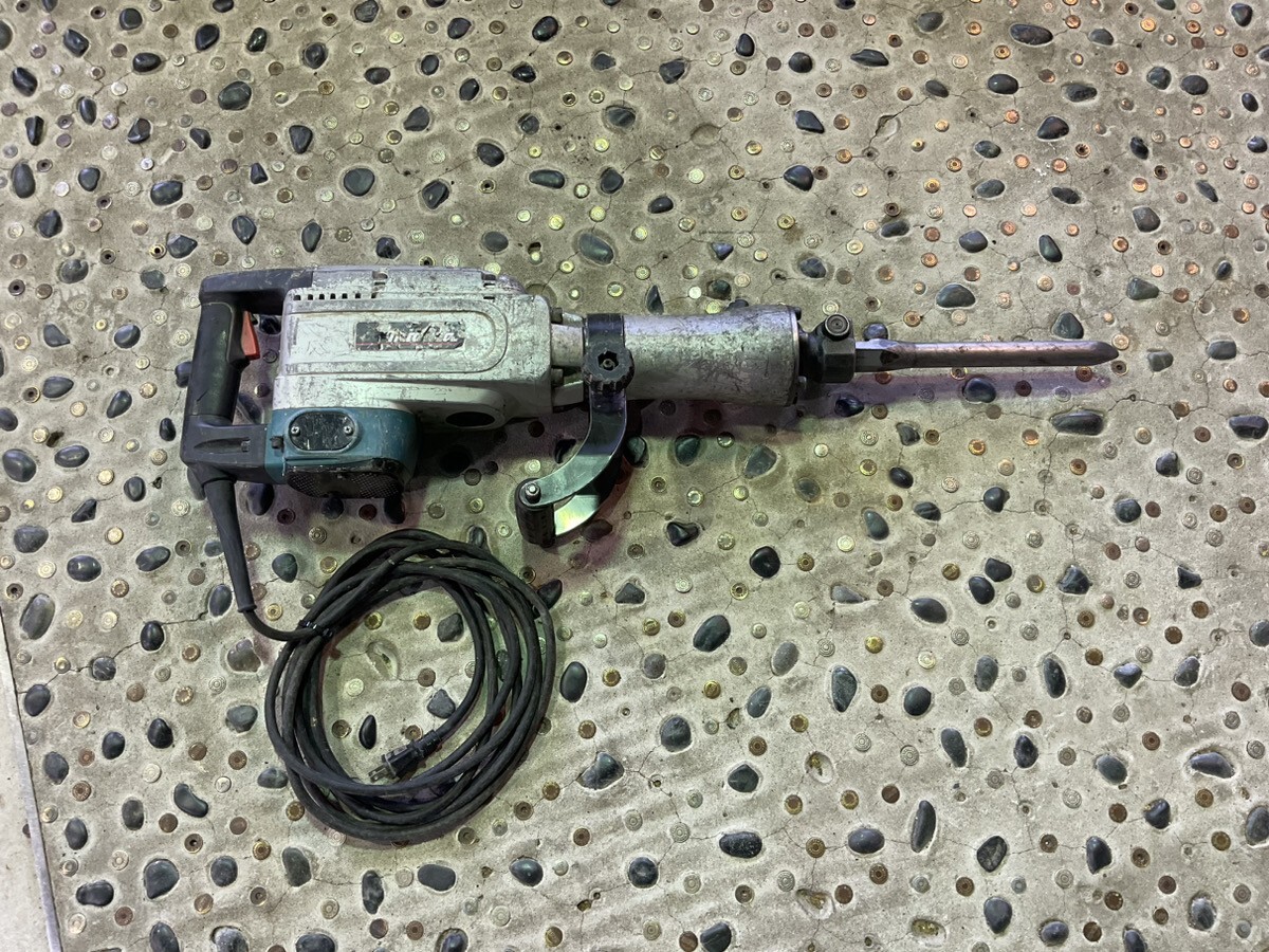 マキタ ハンマドリル HM1304(本体)｜売買されたオークション情報、yahooの商品情報をアーカイブ公開 - オークファン（aucfan.com）