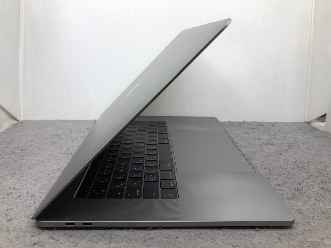 Apple MacBook Pro 15inch 2017 A1707 Corei7-7820HQ 16GB SSD1TB NVMe AMD Radeon Pro 560 4GB OS13 ...