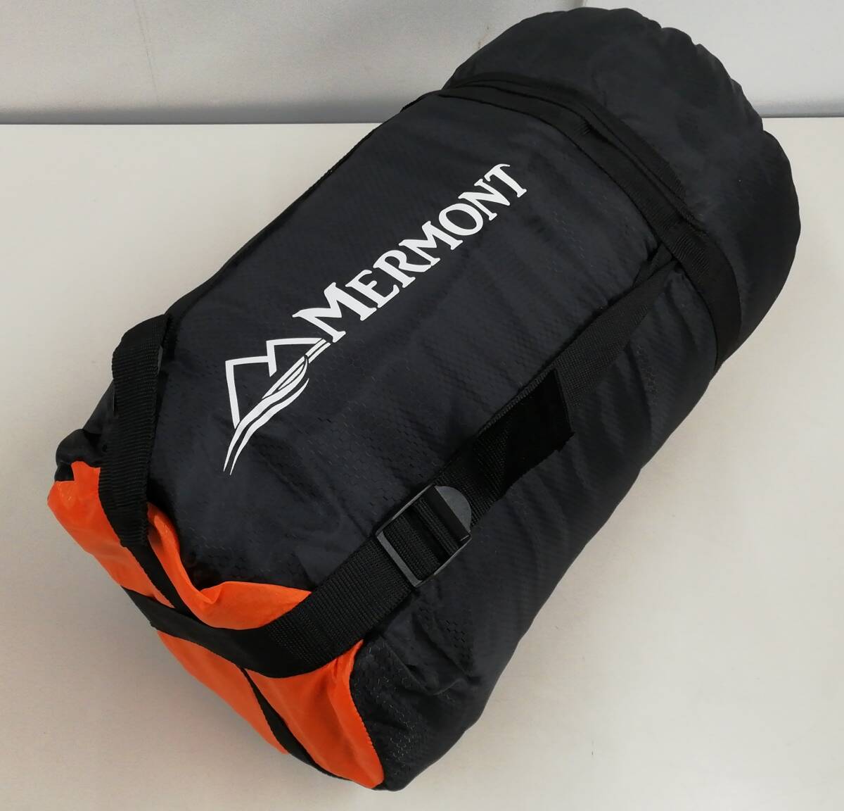 MERMONT 寝袋 シュラフ 2個 DABADA エアーマット 2個 まとめセット キャンプ アウトドア 40-52(封筒型シュラフ)｜売買されたオークション情報、yahooの商品情報を ...