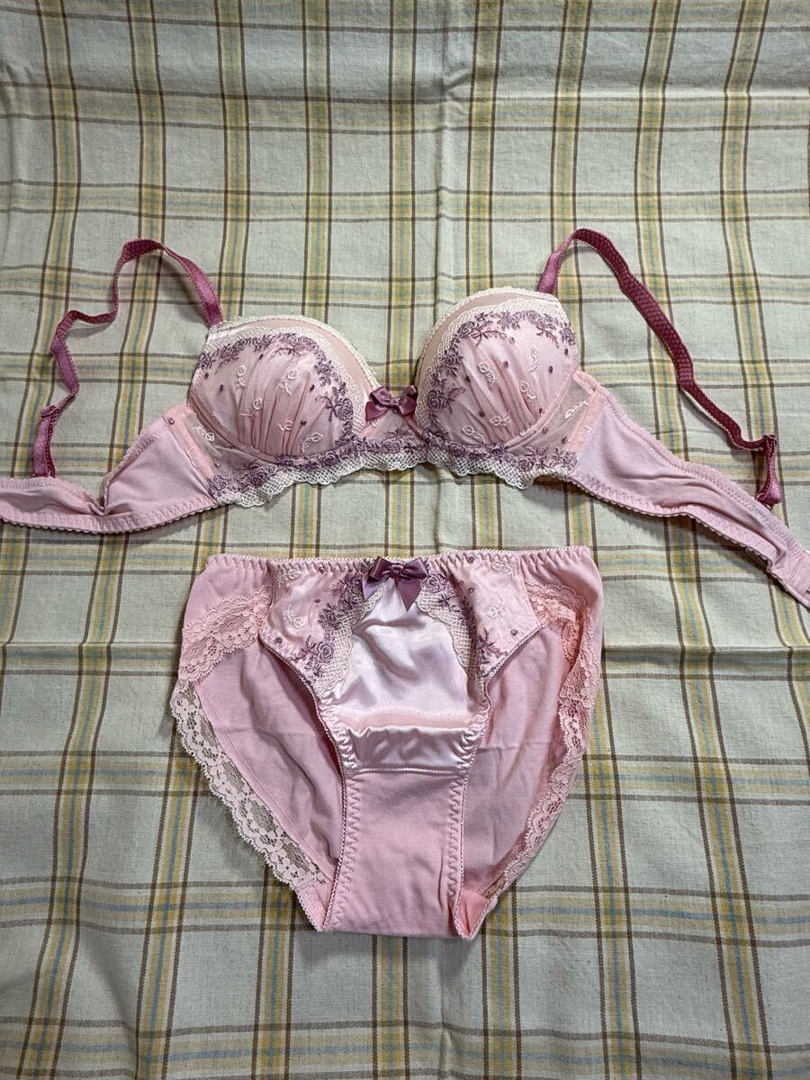 品 ベルメゾン 千趣会 春色 サクラ色 ピンク ブラ＆ショーツのセット A75 サイズM(65以下)｜売買されたオークション情報、yahooの商品情報をアーカイブ公開 - オークファン ...