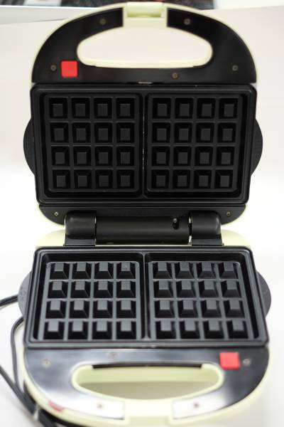 ホッと ブランチ ワッフルメーカー 2枚焼き HR-7951(サンドメーカー)｜売買されたオークション情報、yahooの商品情報をアーカイブ ...