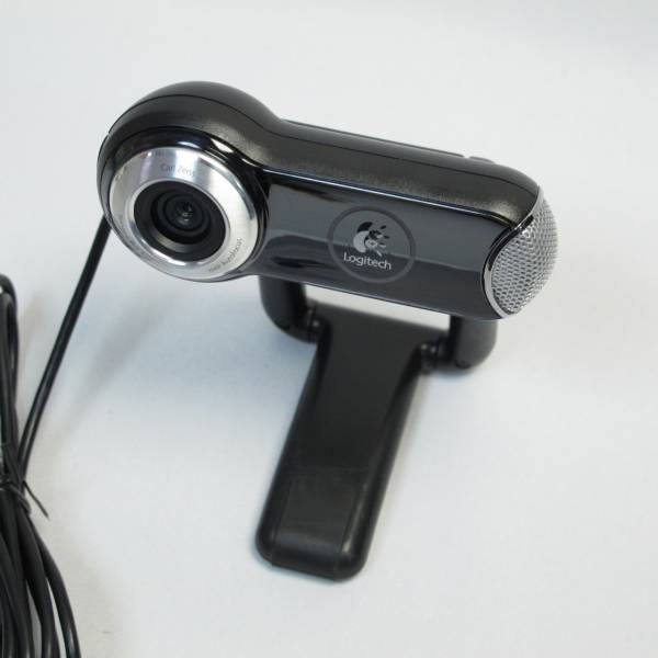 Logicool Webカメラ Qcam Pro 9000 V-UBM46 200万画素オートF(30万画素～)｜売買されたオークション情報 ...