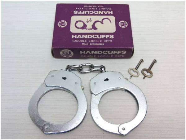 2 HANDCUFFS DOUBLE LOCK-2 KEYS 手錠 鍵2個付き(警察グッズ)｜売買されたオークション情報、yahooの商品情報をアーカイブ公開 - オークファン（aucfan.com）