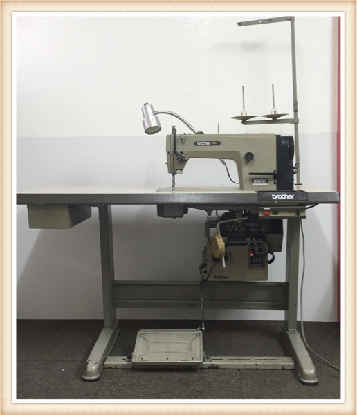 brother EXEDRA ブラザー 工業用ミシン DB2-B737-303 机付 (H-1)