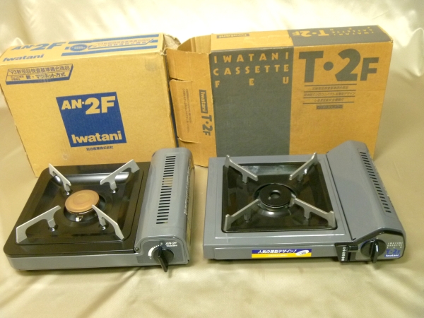 イワタニ カセットガスコンロ 2台セット AN-2F/T-2F(カセットコンロ、卓上コンロ)｜売買されたオークション情報、yahooの商品情報をアーカイブ公開 - オークファン（aucfan.com）
