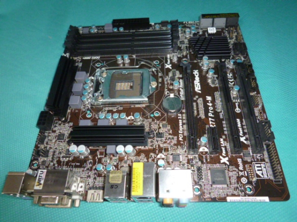 MA225 ASRock/Z77 Pro4-M/LGA1155/動作未確認/ジャンク扱い(PC/AT互換機)｜売買されたオークション情報 ...