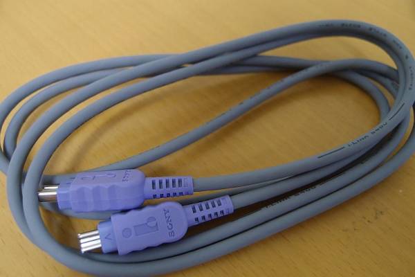 品 SONY純正 iLinkケーブル IEEE1394 4ピン-4ピン(IEEE1394)｜売買されたオークション情報、yahooの商品情報を ...