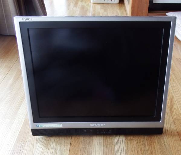 SHARP/シャープ/AQUOS/15インチ液晶テレビ/LC-15S1-S(液晶)｜売買されたオークション情報、yahooの商品情報をアーカイブ公開 - オークファン（aucfan.com）