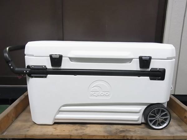 イグルー IGLOO 大型クーラーボックス ホイール付 110QT 104L(70L～)｜売買されたオークション情報、yahooの商品情報をアーカイブ公開 - オークファン（aucfan.com）