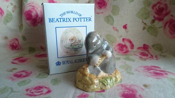 英国ロイヤルアルバート ピーターラビット もぐらのデルベット 陶器製フィギュア 1989年 BEATRIX POTTER Diggory ...