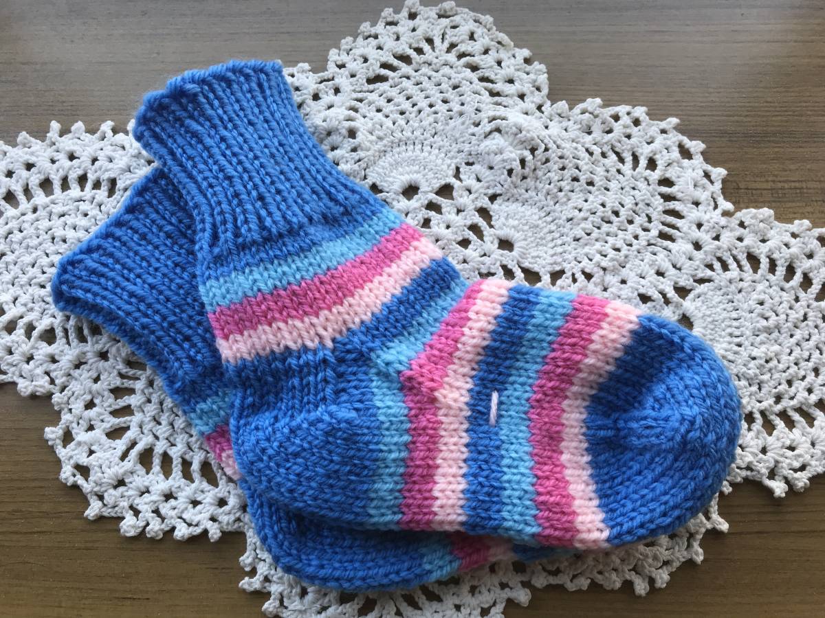 今年も編ん ます母の手編み靴下 ルームソックス 22 24cm 2194(ボーダー)｜売買されたオークション情報、yahooの商品情報をアーカイブ公開 - オークファン（aucfan.com）