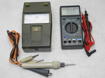 テスター CUSTOM CDM-17D YEW 絶縁抵抗計 3213 計2点(電気計測器)｜売買されたオークション情報、yahooの商品情報をアーカイブ公開 - オークファン（aucfan.com）