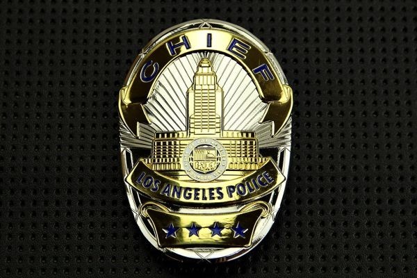 3002 LAPD ロサンゼルス市警察 CHIEF 4 STARS ポリスバッジ フルバッジ NYPD ミリタリー Police バッチ ...