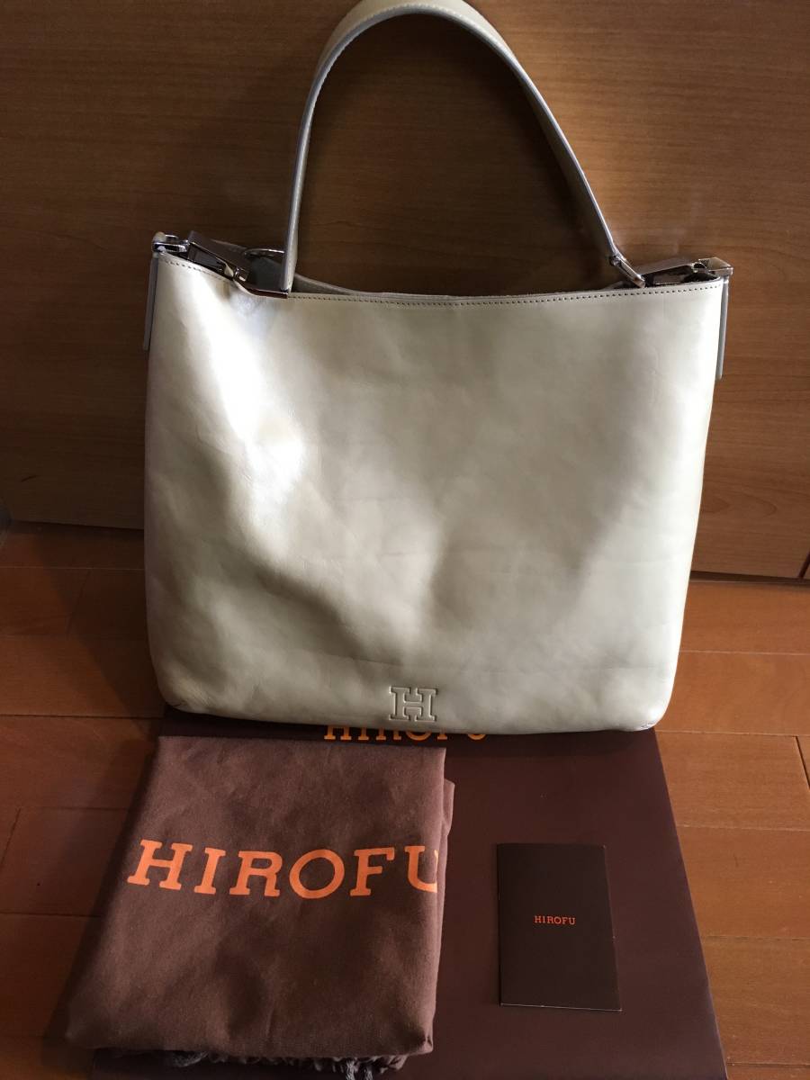 HIROFUワンショルダーバッグ ベージュ系 ヒロフ(ヒロフ)｜売買されたオークション情報、yahooの商品情報をアーカイブ公開 - オークファン（aucfan.com）