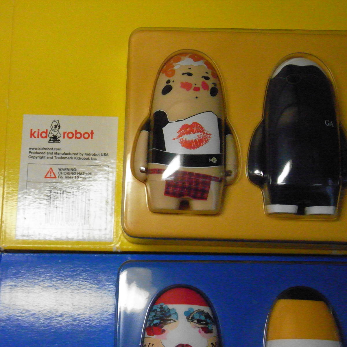 伊勢丹 コラボ VISIONAIRE 45 MORE TOYS ヴィジョネア45 限定品 フィギュア キッドロボット kidrobot ...