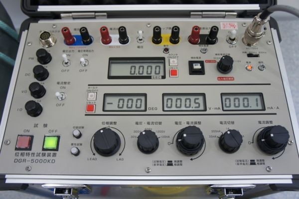 H68114 SOUKOU 双興 DGR-5000KD 位相特性試験装置 2016年製(電気計測器)｜売買されたオークション情報、yahooの商品情報をアーカイブ公開 - オークファン ...