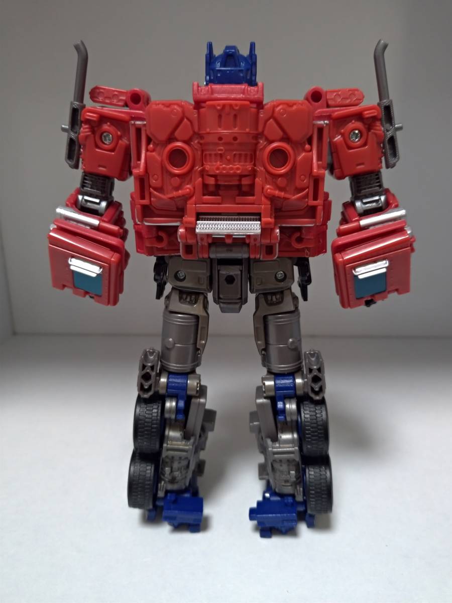 トランスフォーマー スタジオシリーズ SS-30 オプティマスプライム BUMBLEBEE OPTIMUS PRIME フレイトライナーCOE ...