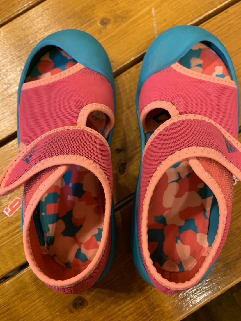 アディダスサンダル AF3874 16cm adidas(16cm～)｜売買されたオークション情報、yahooの商品情報をアーカイブ公開 - オークファン（aucfan.com）