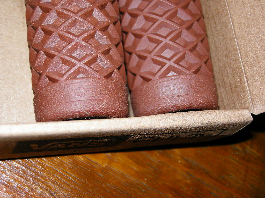送\300 Vans x Cult MC Waffle Grip 1” Brown バンズ x カルト 1インチ グリップ ハーレー ブラウン ...
