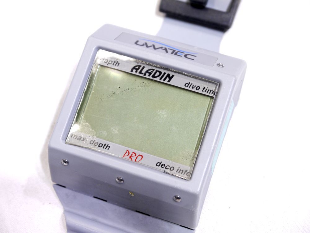 SCUBAPRO UWATEC アラジン DC 2セット ジャンク品(ダイブコンピュータ)｜売買されたオークション情報、yahooの商品情報を ...