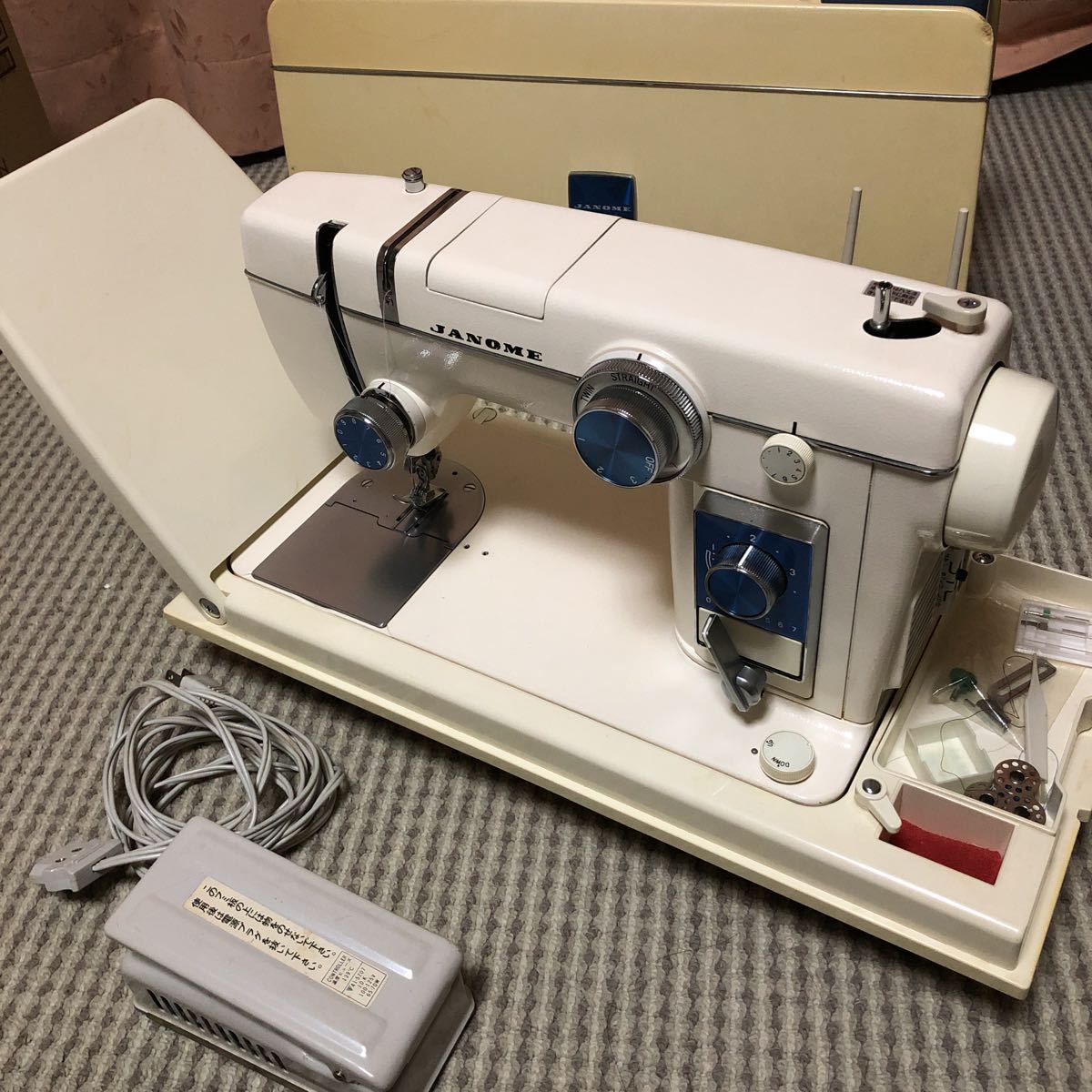 ジャノメ ミシン model 804(ジャノメ)｜売買されたオークション情報、yahooの商品情報をアーカイブ公開 - オークファン ...