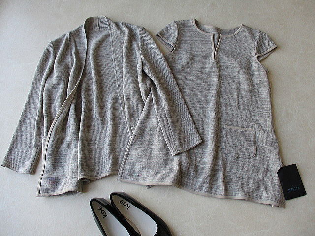 TOBELLEトーベル ラグジュアリー ヌーディーベージュ さらっと軽い羽織りアンサンブル(ツイン、アンサンブル)｜売買されたオークション情報 ...