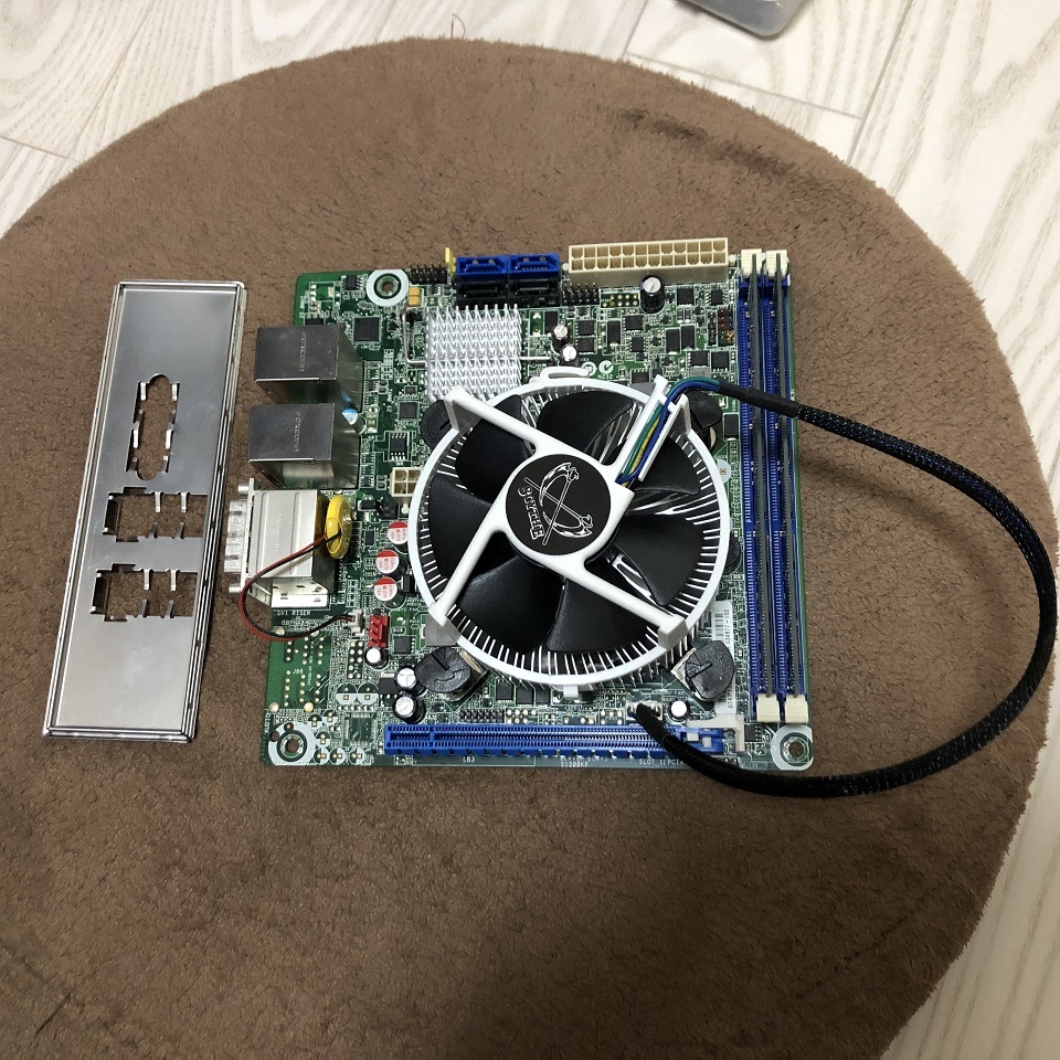 ジャンク扱い Intel ServerBoard S1200KP/Mini-ITX/Dual LAN/CPU E3-1225/メモリ4G ...