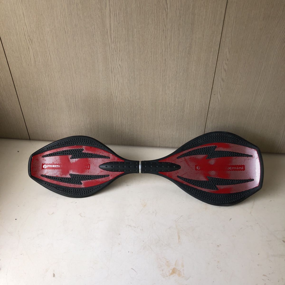 リップスティック デラックスミニ レッド RIPSTIK DLX mini ラングスジャパン 赤色(その他)｜売買されたオークション情報 ...