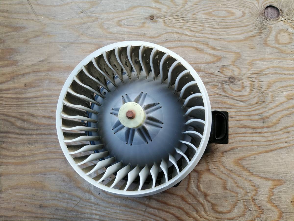 平成29年式 S321V ハイゼット ヒーターブロアーモーターAssy S320G S320V S330V S331V(ダイハツ用)｜売買されたオークション情報、yahooの商品情報を ...