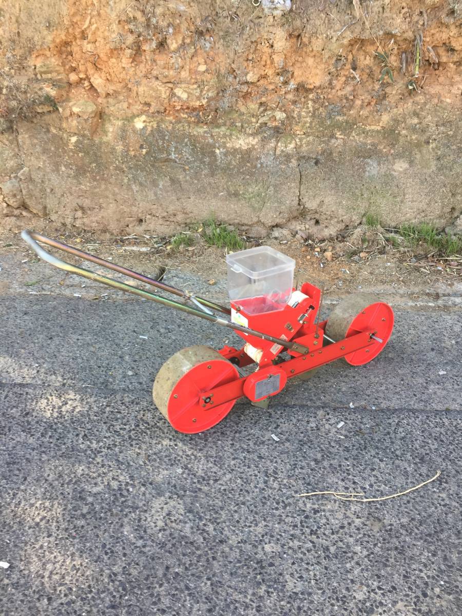 嘉麻市発 種まき機 ごんべえ HS-120 ベルト繰り上げ式(農業機械)｜売買されたオークション情報、yahooの商品情報をアーカイブ公開 - オークファン（aucfan.com）