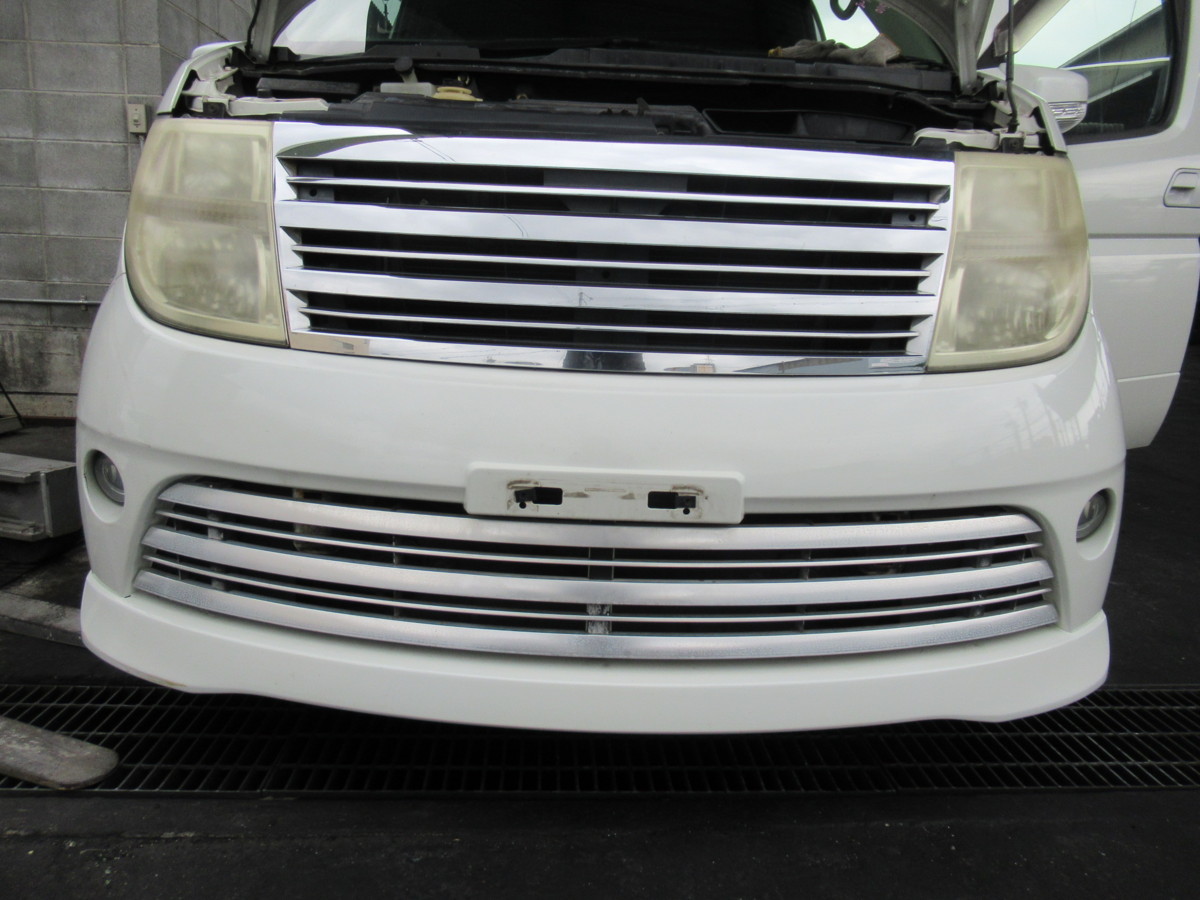 B01152-A エルグランド ME51 ライダーS フロントバンパー フロントグリル セット QX1 ホワイトパール H17年 2005年 CBA-ME51 E51(フロント)｜売買された ...