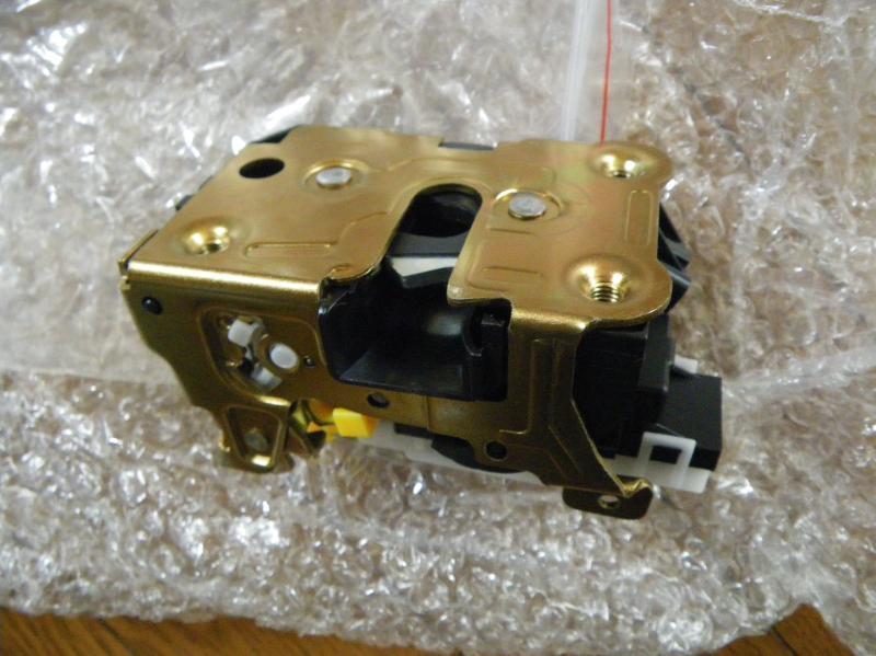 RENAULT/ルノー/カングー/右フロントドアロック/8200727504/(ルノー用)｜売買されたオークション情報、yahooの商品情報を ...