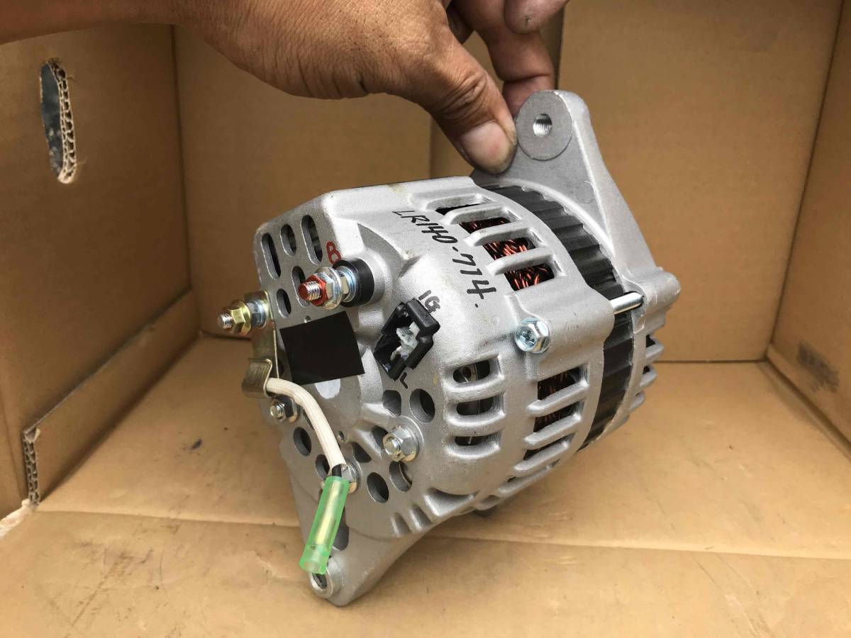 図の14200A オルタネータASSYのみ 1800A527 EKスペース用 三菱純正部品 m29m 雑誌で紹介された