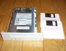 SONY DDSドライブSDT-9000 オーディオDAT読み取り化 ジャンク(テープ装置)｜売買されたオークション情報、yahooの商品情報をアーカイブ公開 - オークファン（aucfan.com）