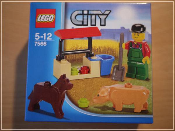 LEGO #7566 農夫 可愛いブタ 犬付き 日本未発売(街シリーズ)｜売買されたオークション情報、yahooの商品情報をアーカイブ公開 ...