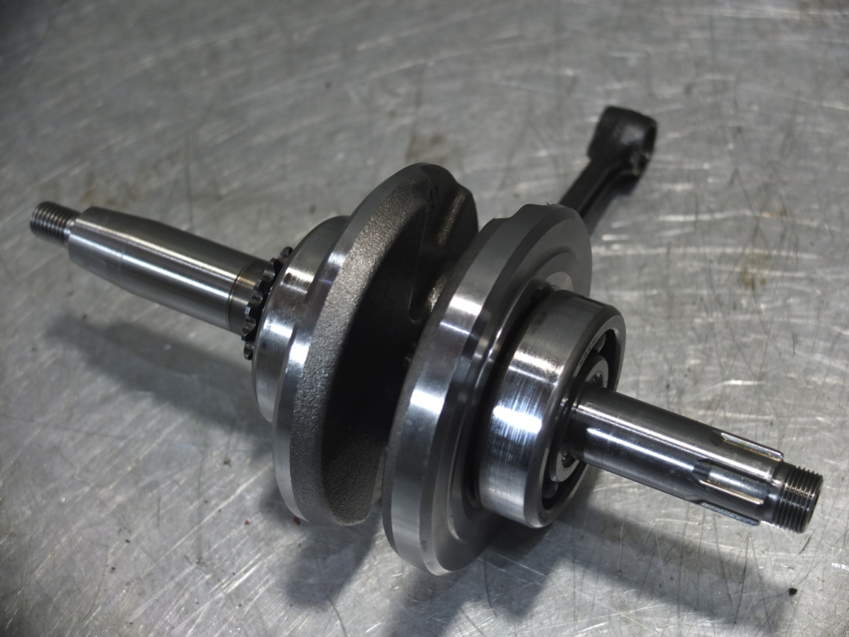 ベンリィCD50S CD50E-2003 エンジン/クランクシャフト/12V⑨(エンジン本体)｜売買されたオークション情報、yahooの商品情報をアーカイブ公開 - オークファン（aucfan ...