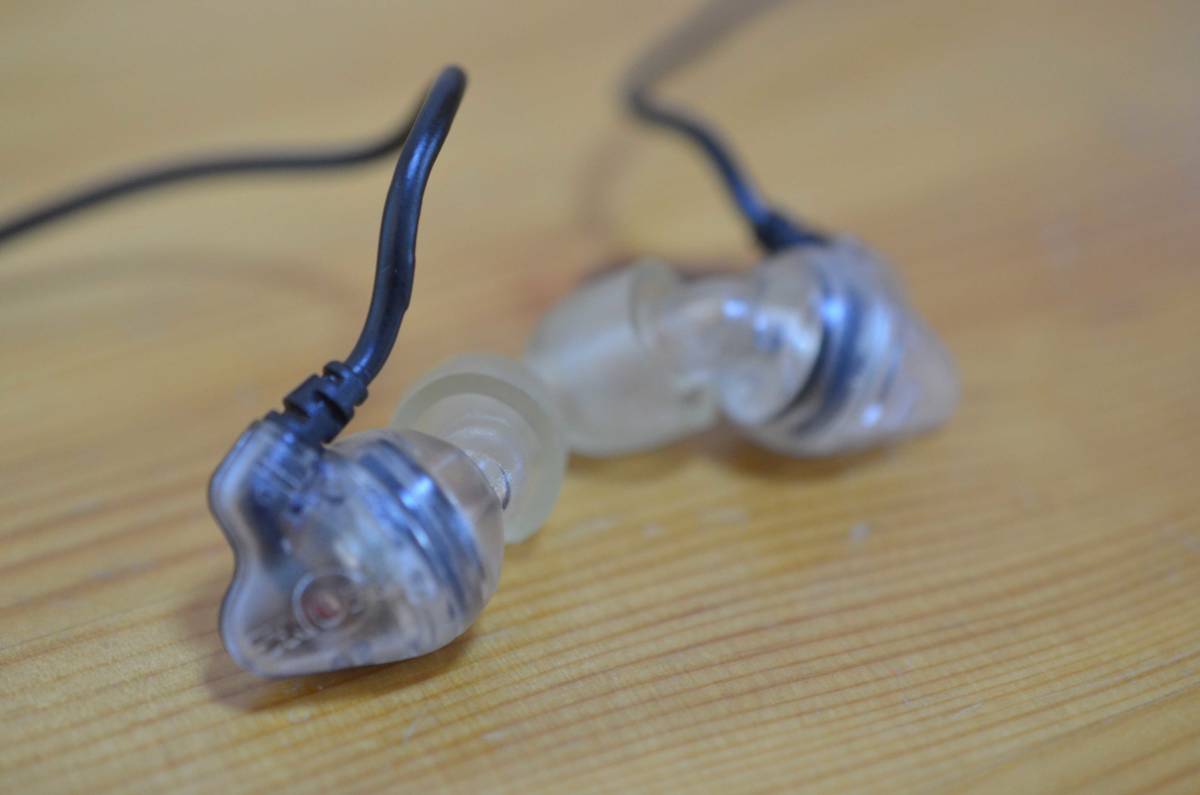 SHURE E2C カナル型 イヤホン レア シュア イヤフォン 音良し ケース付き(シュア)｜売買されたオークション情報、yahooの商品情報をアーカイブ公開 - オークファン（aucfan ...