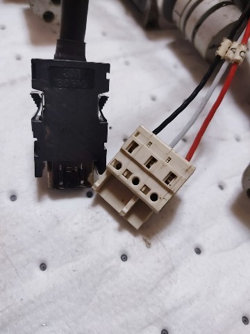 Mitsubishi HF-MP13 Servo Motor HFMP13 三菱 5セット(電材、配電用品)｜売買されたオークション情報 ...