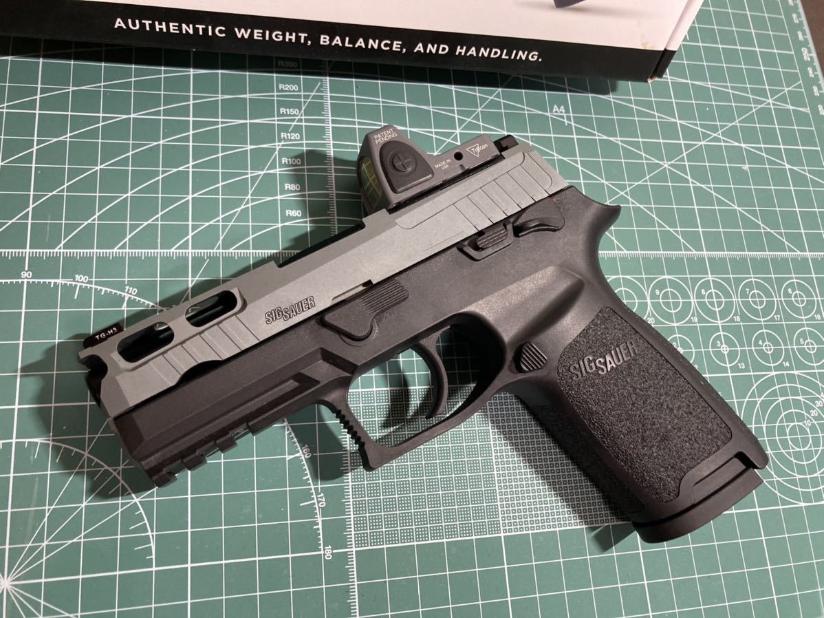 極 VFC / SIG AIR P320 M18 カスタム Pro Cut Slide GREY 装着 RMRサイト 付 umarex マルイ ...
