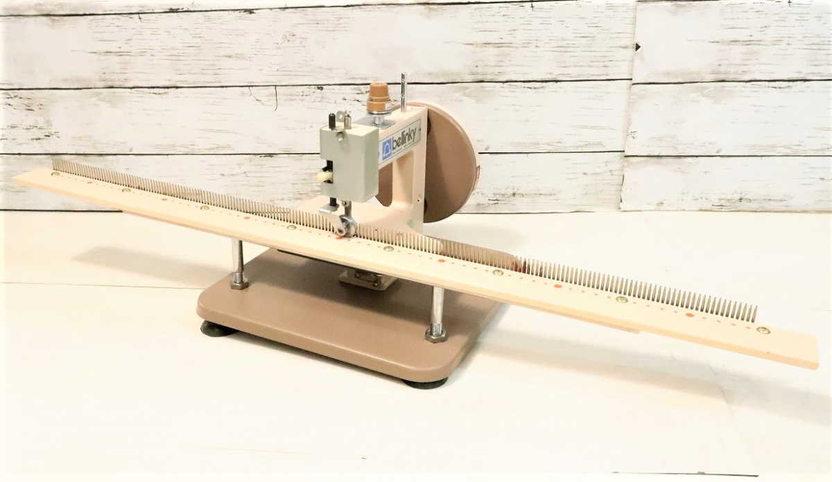 ト長 日本ベルナ ベルリンキー bellinky F36×200 編機 ミシン 編み機 手芸 ハンドクラフト 編物 現状品 ...