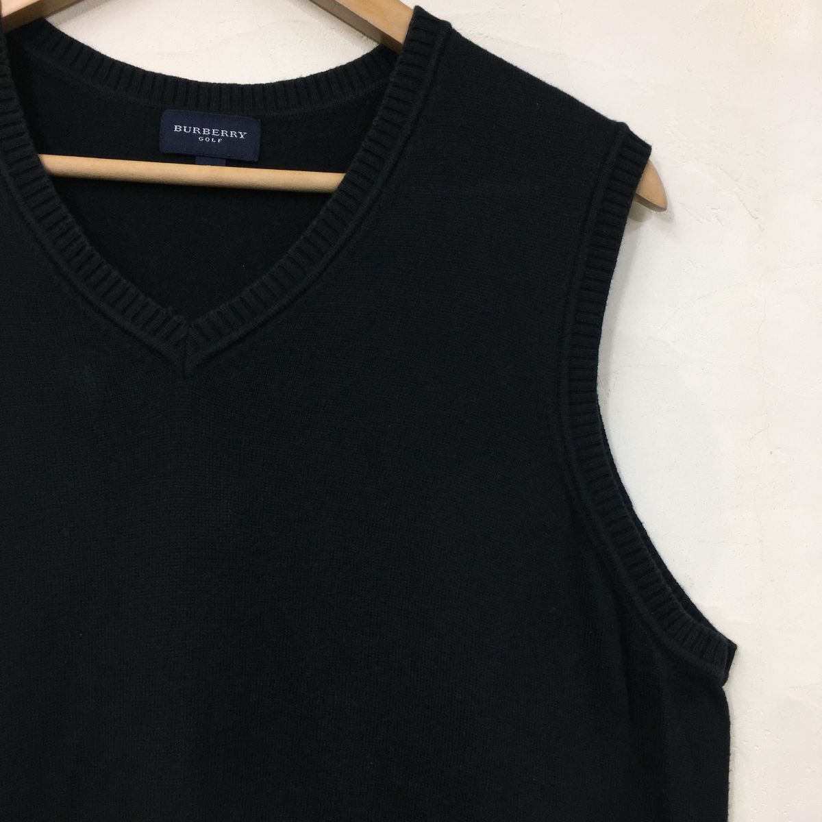 G470-G 良品 BURBERRY GOLF バーバリーゴルフ ニットベスト sizeL 綿100% 文字 ブラック レディース Vネック 刺繍 トップス 黒(ベスト)｜売買された ...