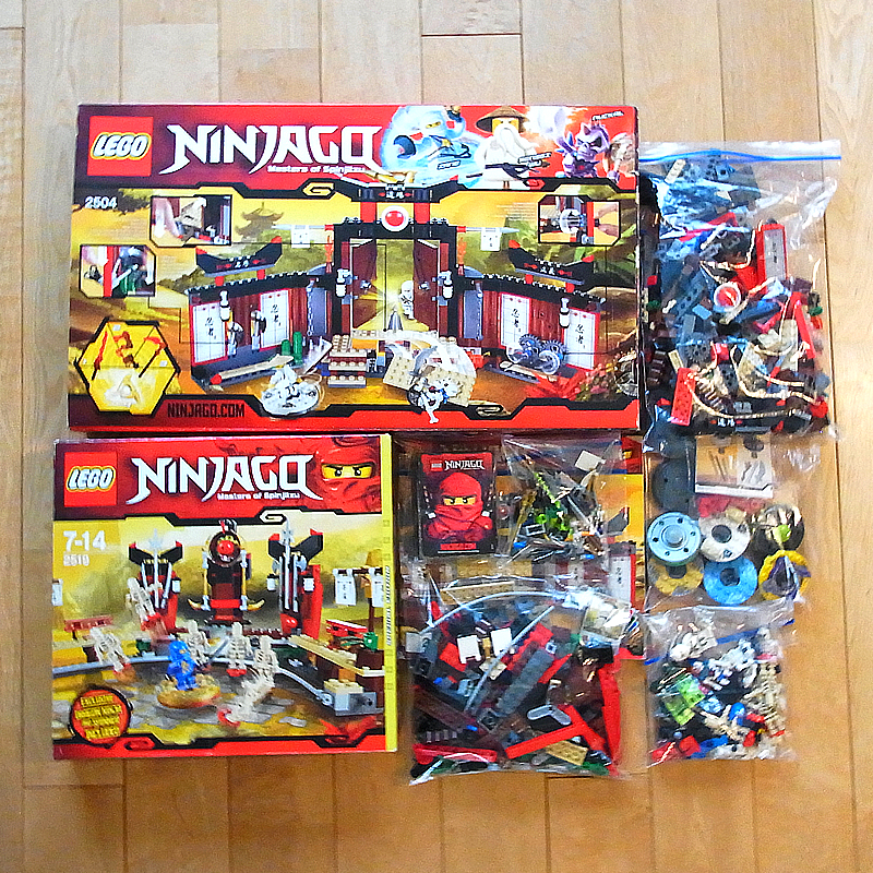 LEGO 2504 2519 スピン術道場 スケルトン ボーリング ニンジャゴー フィギュア23体 武器アイテム カード72種 スピナー10個 ...